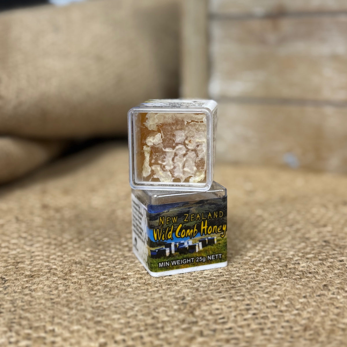 Te Akatea Apiaries Wild Comb Honey, 25g – Over the Moon Dairy
